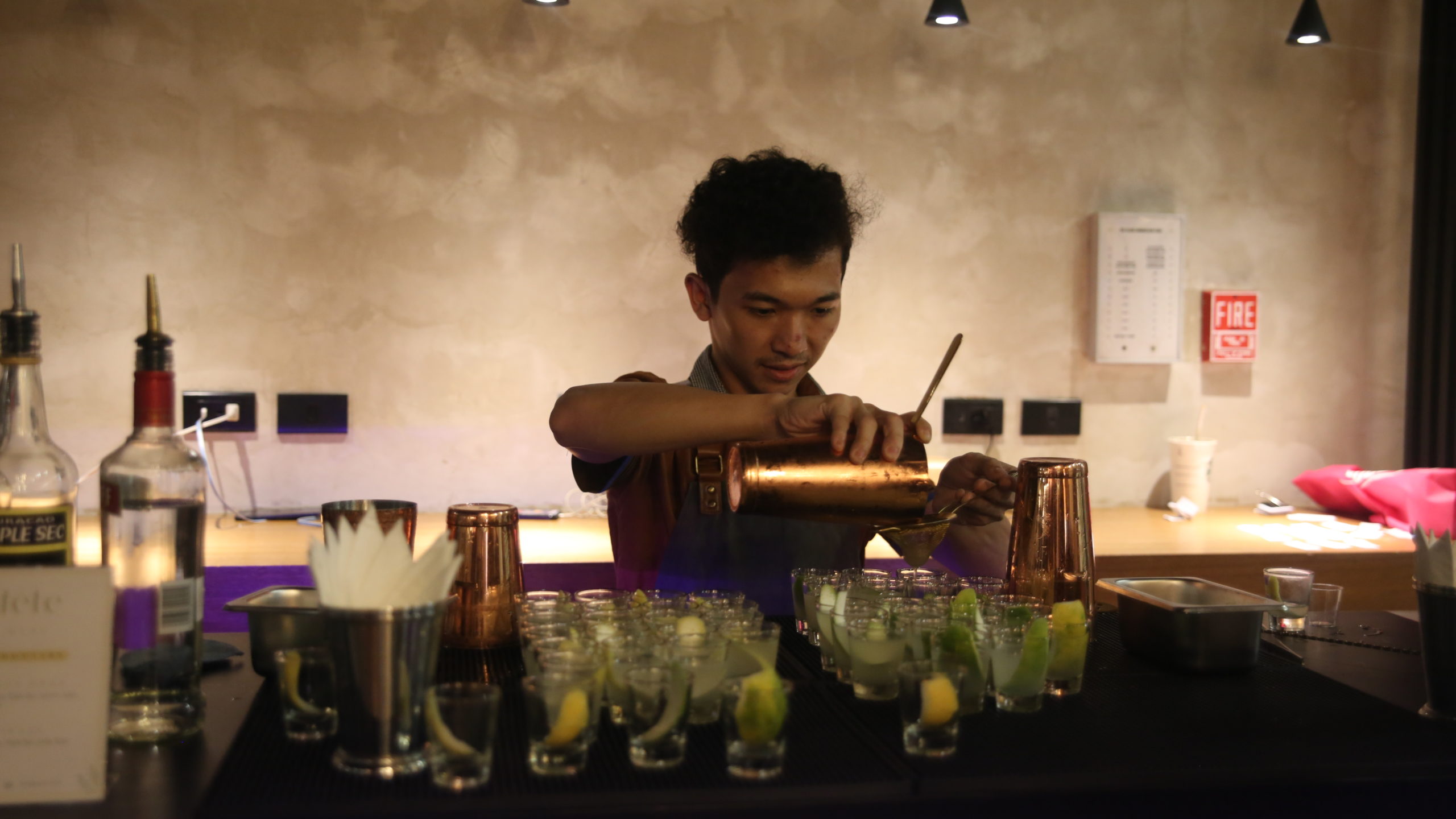 Elevate Your Craft Cocktail Bar Experience with Fête Mobile Bar ...